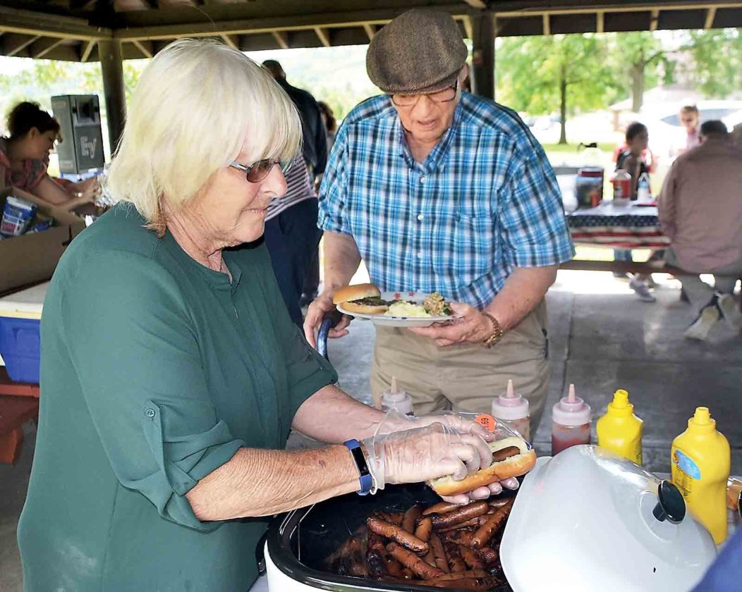 Veterans attend Memorial Day Cookout at City Park | News, Sports, Jobs ...